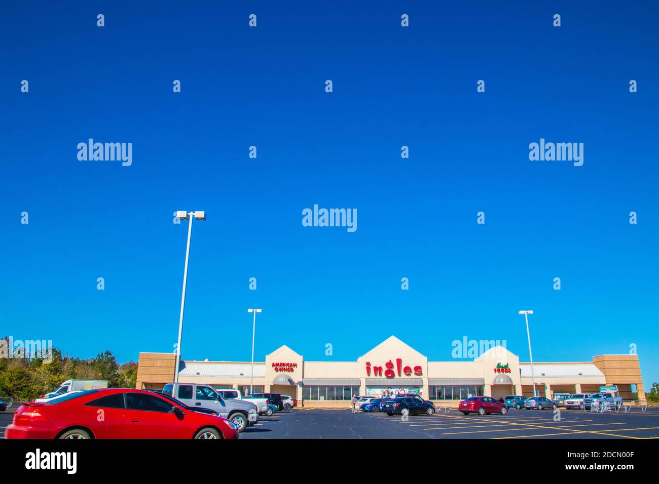 Wrens, Ga / USA - 11 17 20: View of Ingles grocery store supermarket ...
