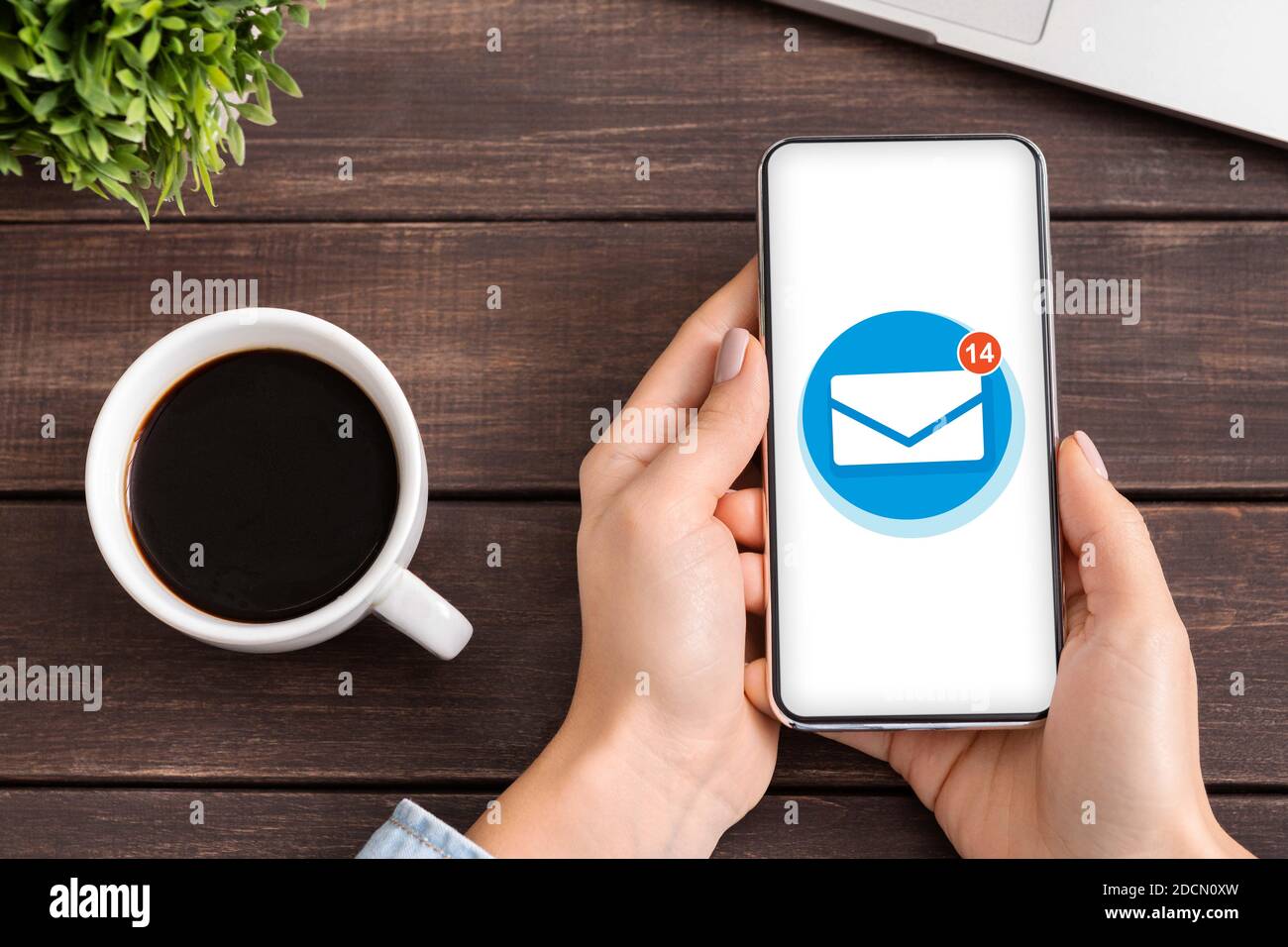 Incoming mail hi-res stock photography and images - Alamy