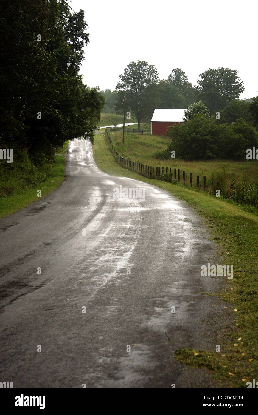 Unmarked road hi-res stock photography and images - Alamy