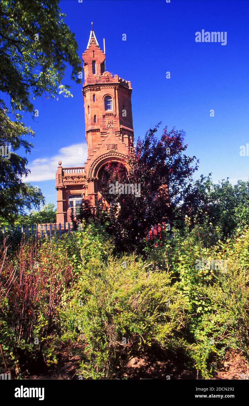 Burns Monument Kilmarnock,The Burns Monument in Kay Park, Kilmarnock ...