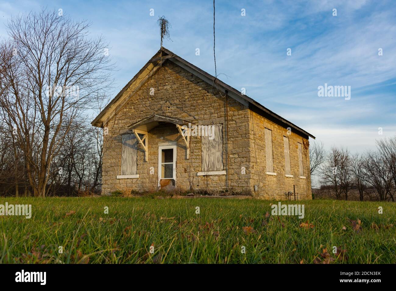 Old stone schoolhouse in small Midwest town. Trivoli, Illinois, USA ...