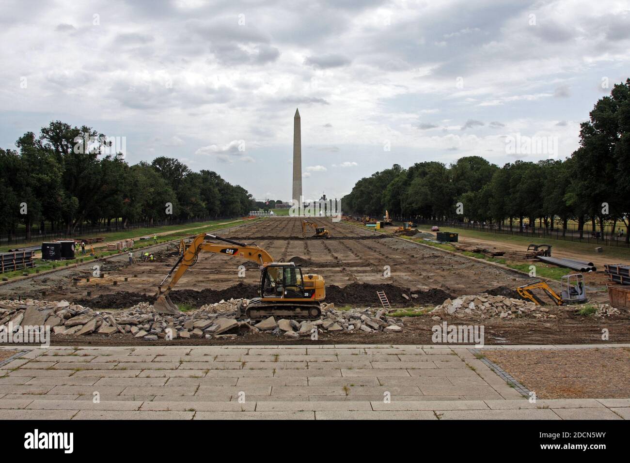 Washington monument construction hi-res stock photography and images - Alamy