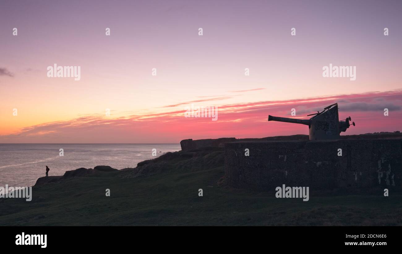 WW2 coastal artillery gun overlooks the North Sea at Trow Point, South ...