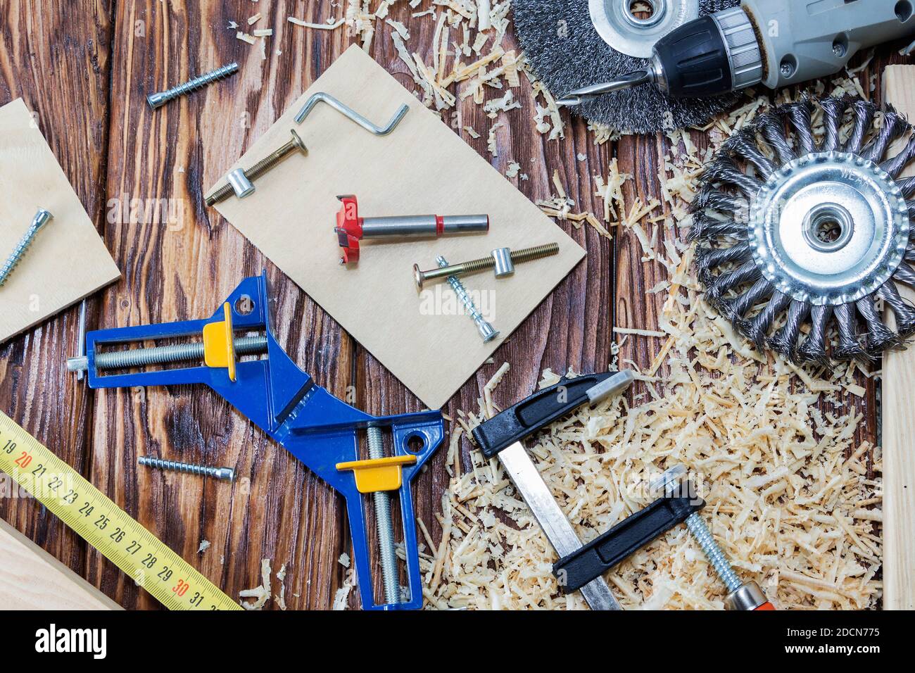 The composition of the clips, chisels, and chips on the desktop in the ...