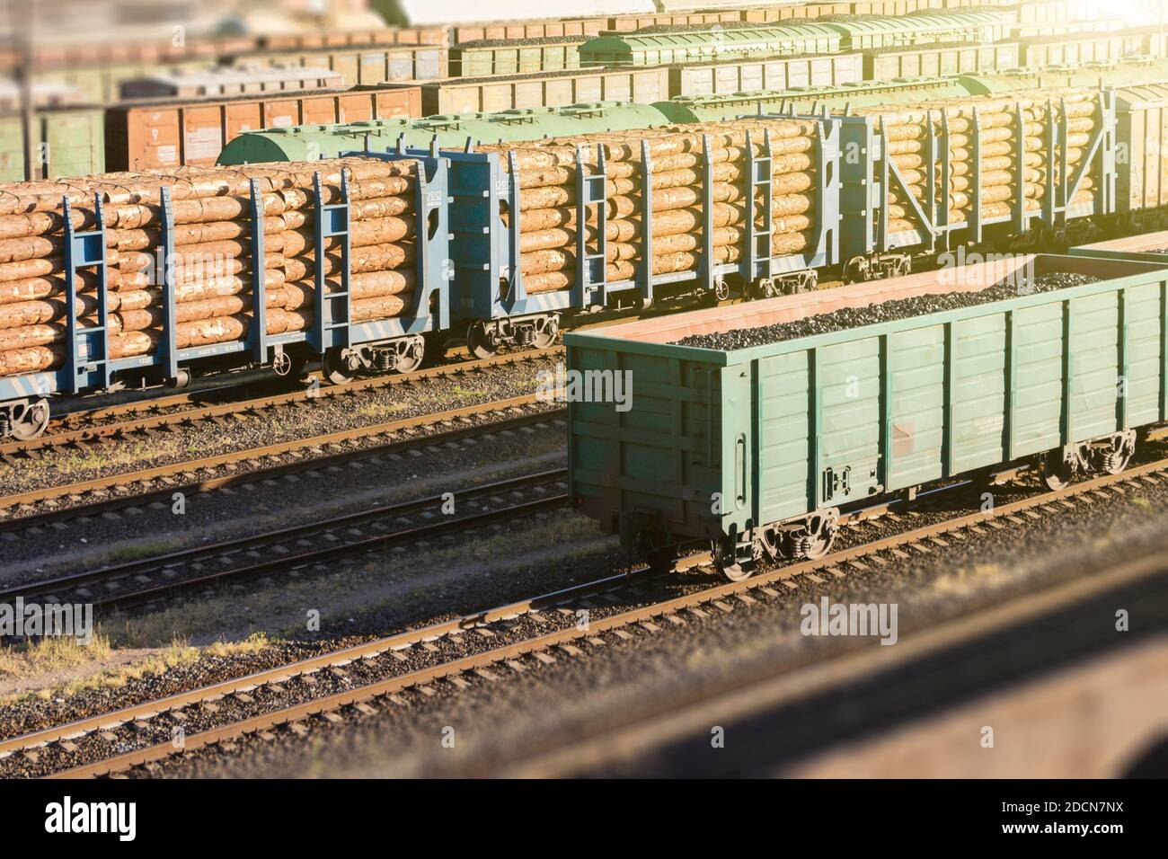 Lumber rail car hi-res stock photography and images - Alamy
