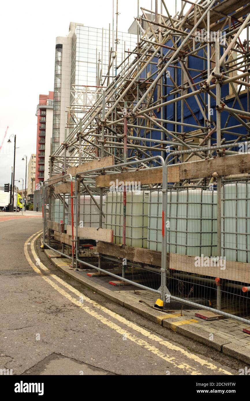 November 2020 - Ballast and scaffold obstructing a footway in the ...