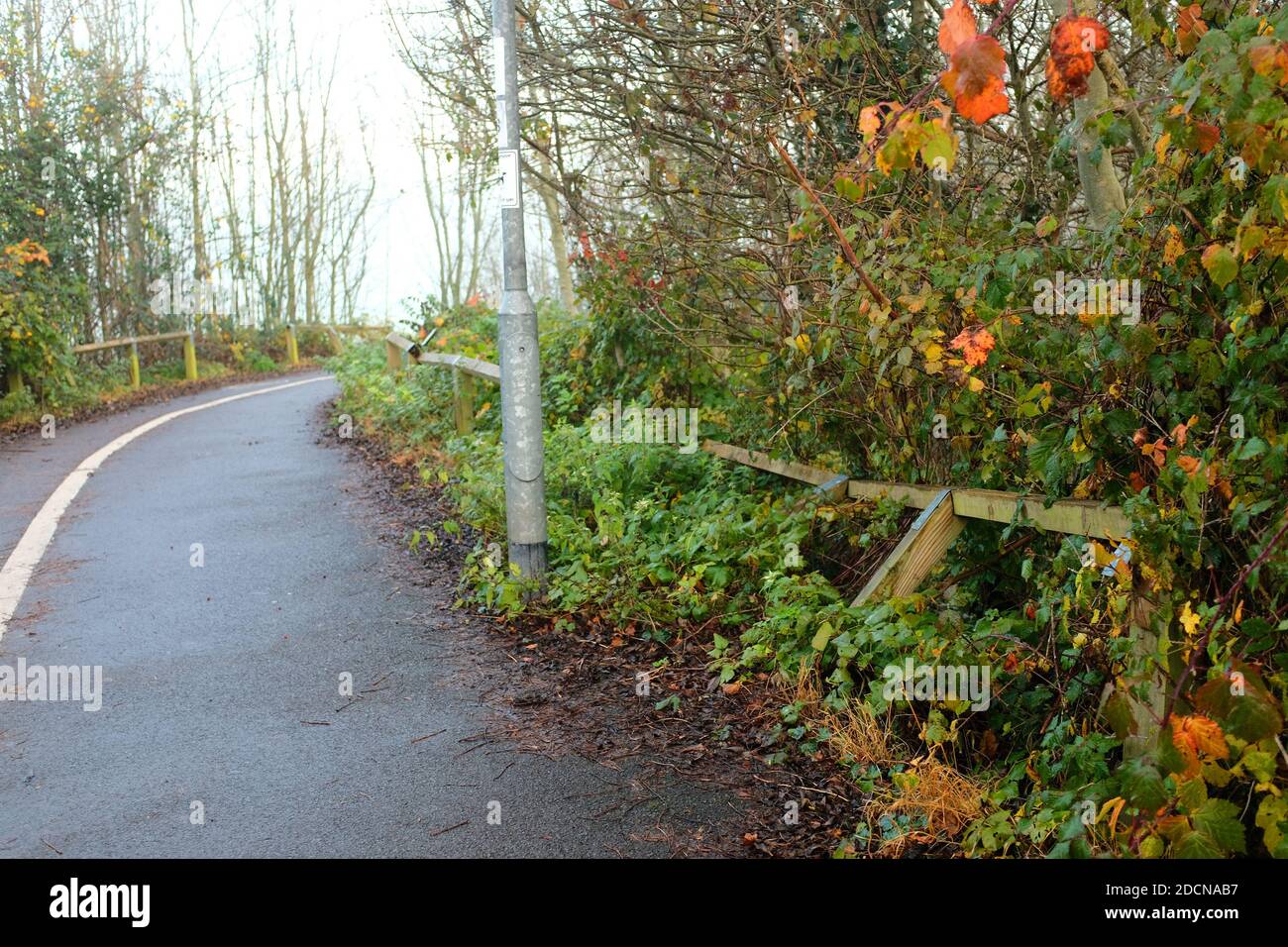 Walking path route hi-res stock photography and images - Alamy