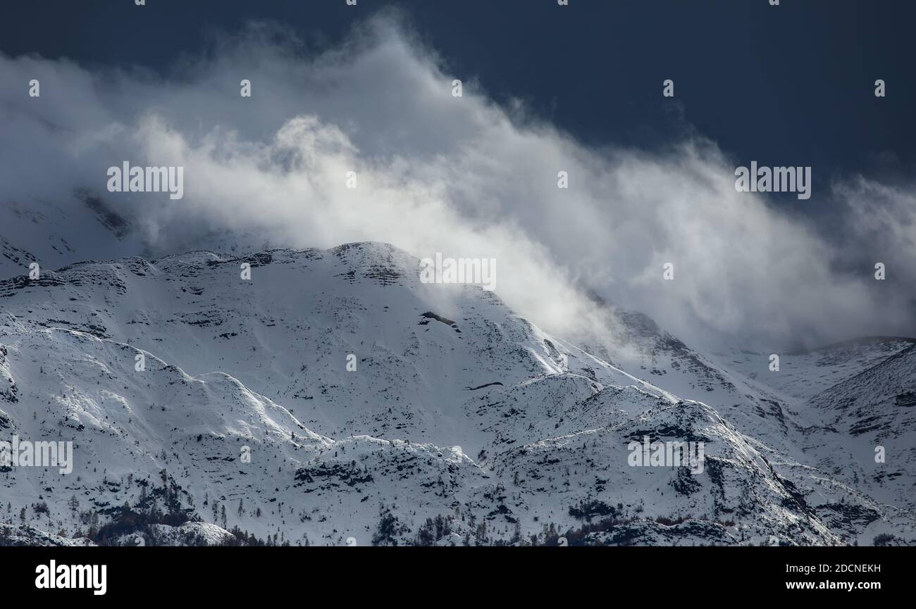 snowy mountain ridge in sunlight Stock Photo - Alamy