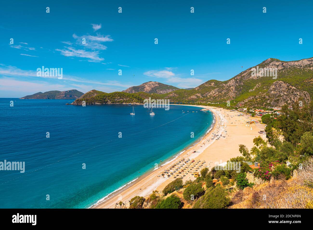 Beautiful sandy beach with yachts in Oludeniz, Blue Lagoon in Turkey ...