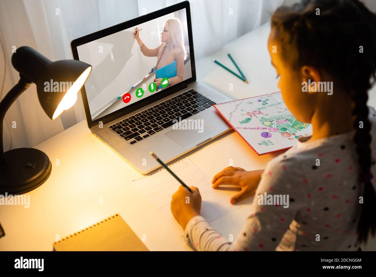 Children learns online at home. Homeschooling and distance education ...