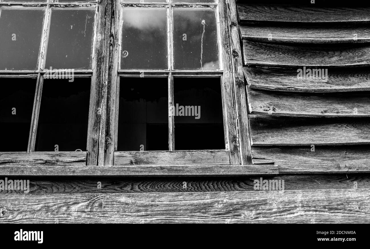 Timber clad building hi-res stock photography and images - Alamy