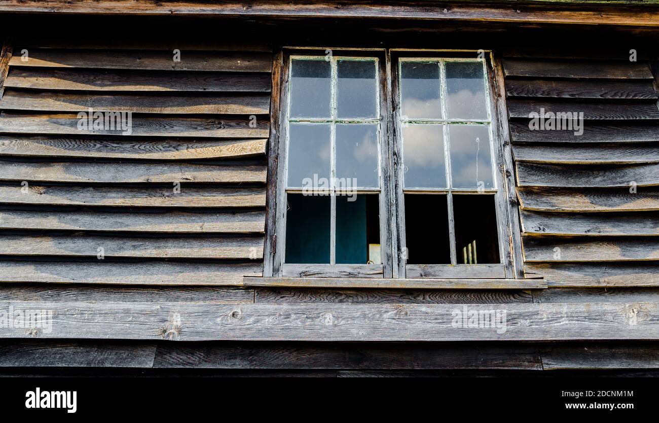 Timber cladding uk hi-res stock photography and images - Alamy