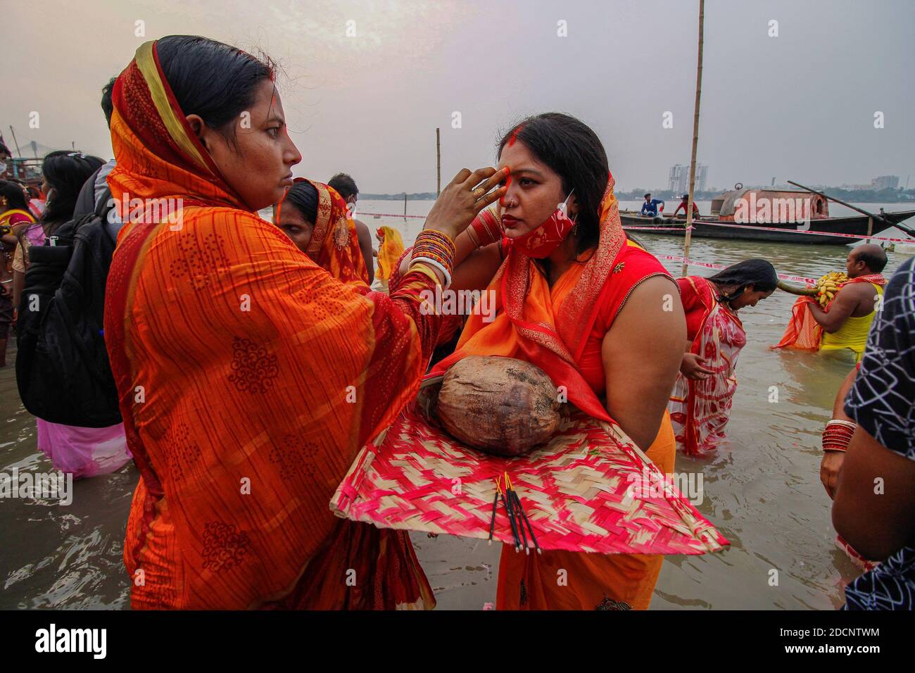 Chhathi maiya hi-res stock photography and images - Alamy