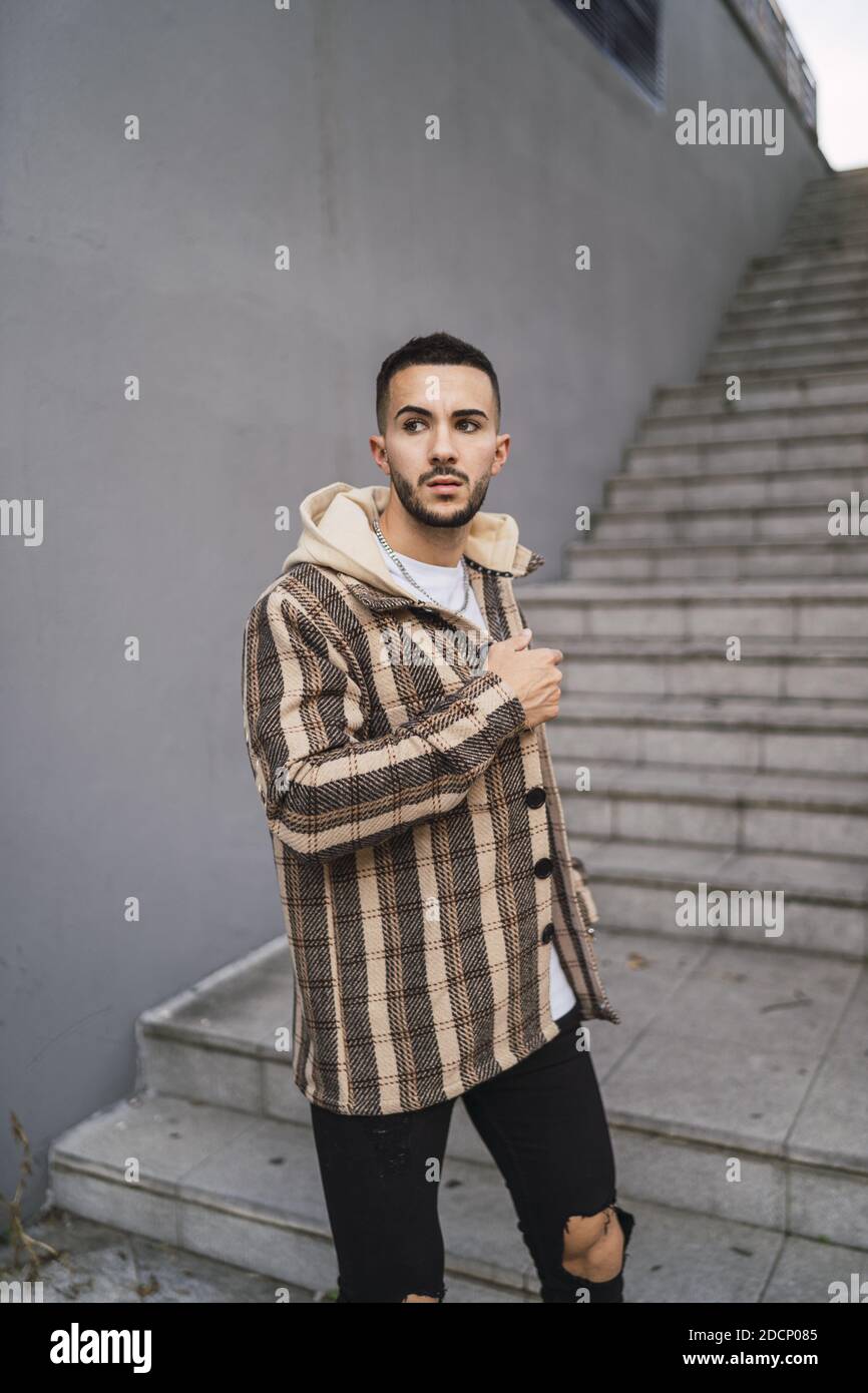 Man coming down stairs hi-res stock photography and images - Alamy