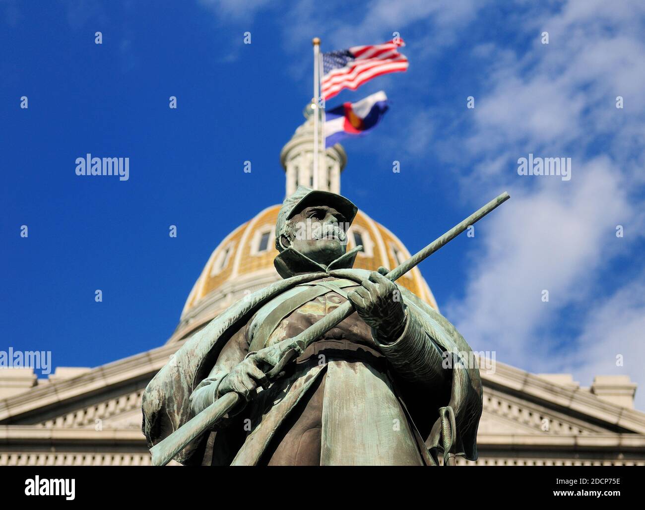 Memorial statue civil war soldier hi-res stock photography and images ...