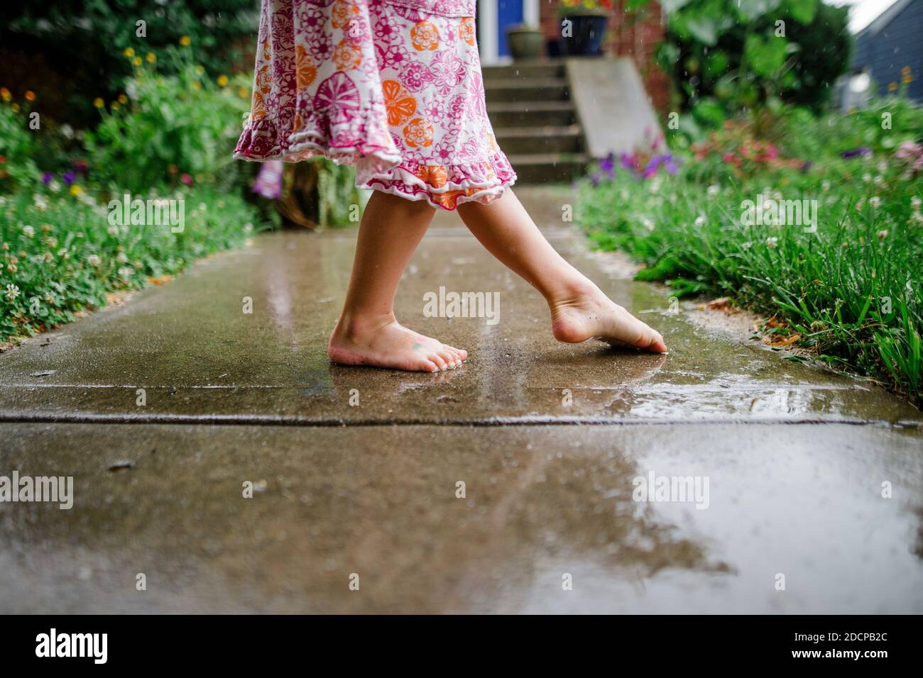 Feet dancing spring flowers hi-res stock photography and images - Alamy