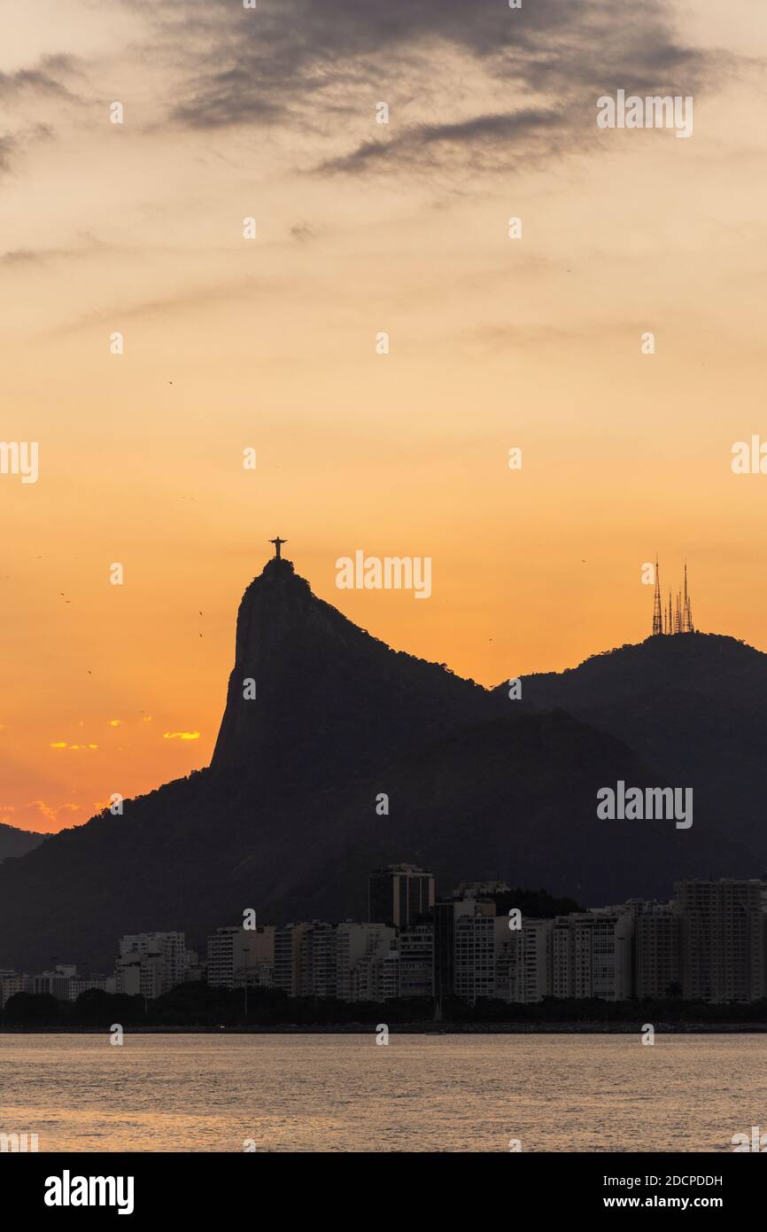 Beautiful sunset ocean view to Corcovado Mountain and geography of Rio ...