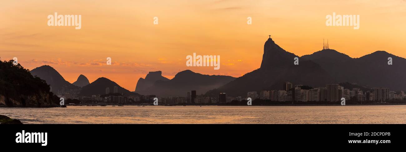 Beautiful sunset ocean view to Corcovado Mountain and geography of Rio ...