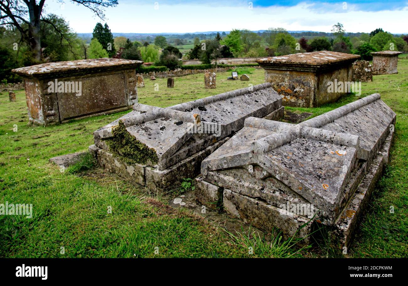 Twin tombstones hi-res stock photography and images - Alamy