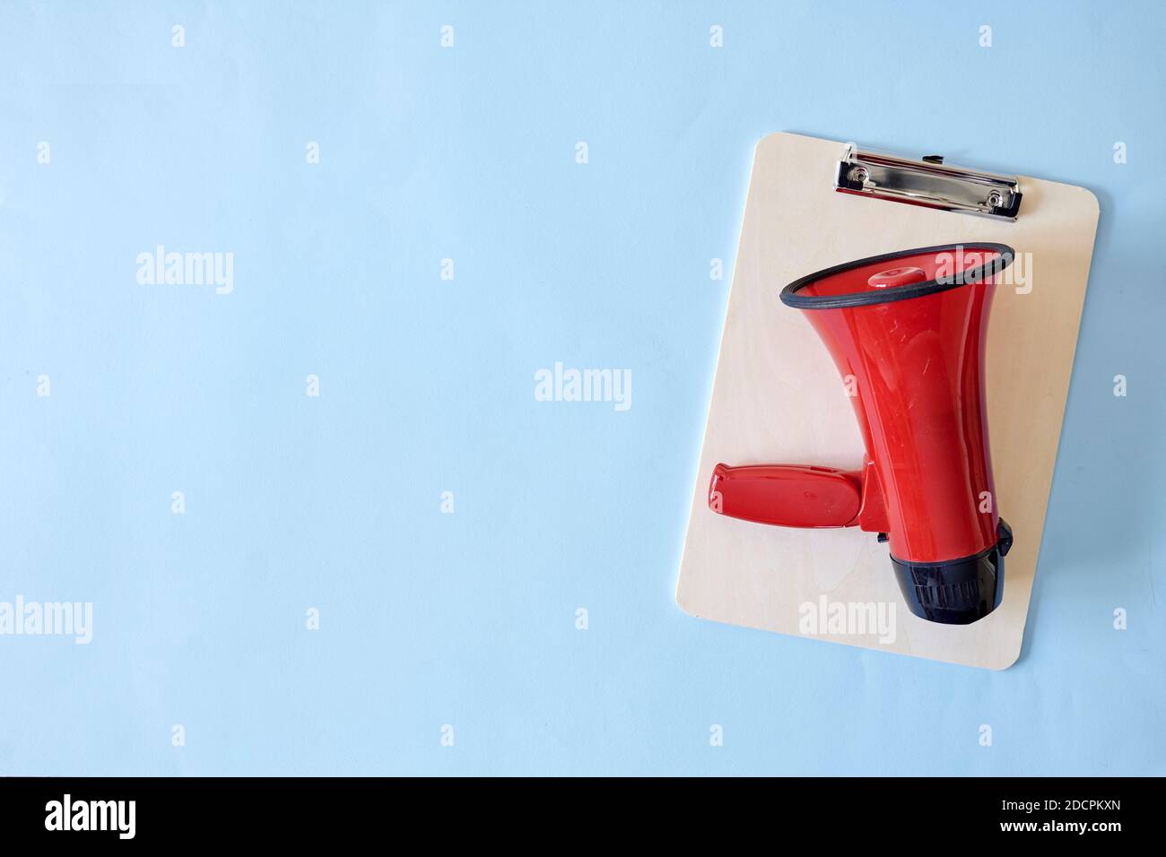A studio photo of a clip board Stock Photo - Alamy