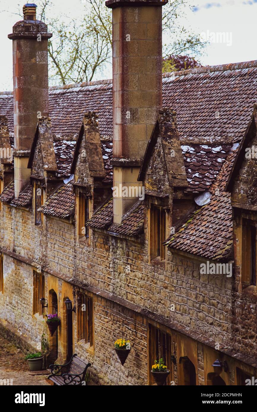 12 terraced almshouses hi-res stock photography and images - Alamy