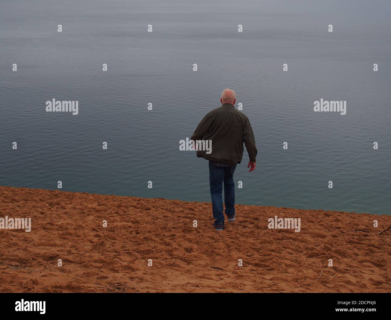 Perspective - stepping off the edge of the world Stock Photo - Alamy