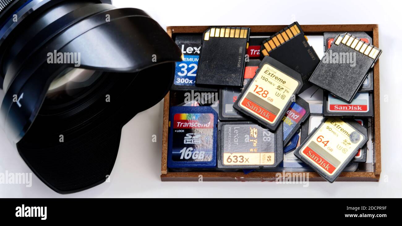 Card cards memory photography hi-res stock photography and images - Alamy