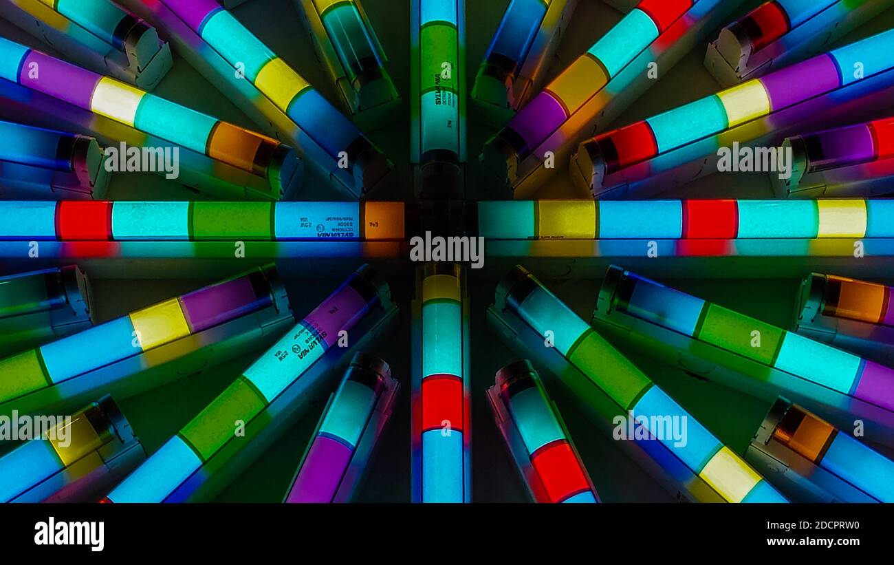 Abstract tube art with splashing and intricate colors Stock Photo - Alamy