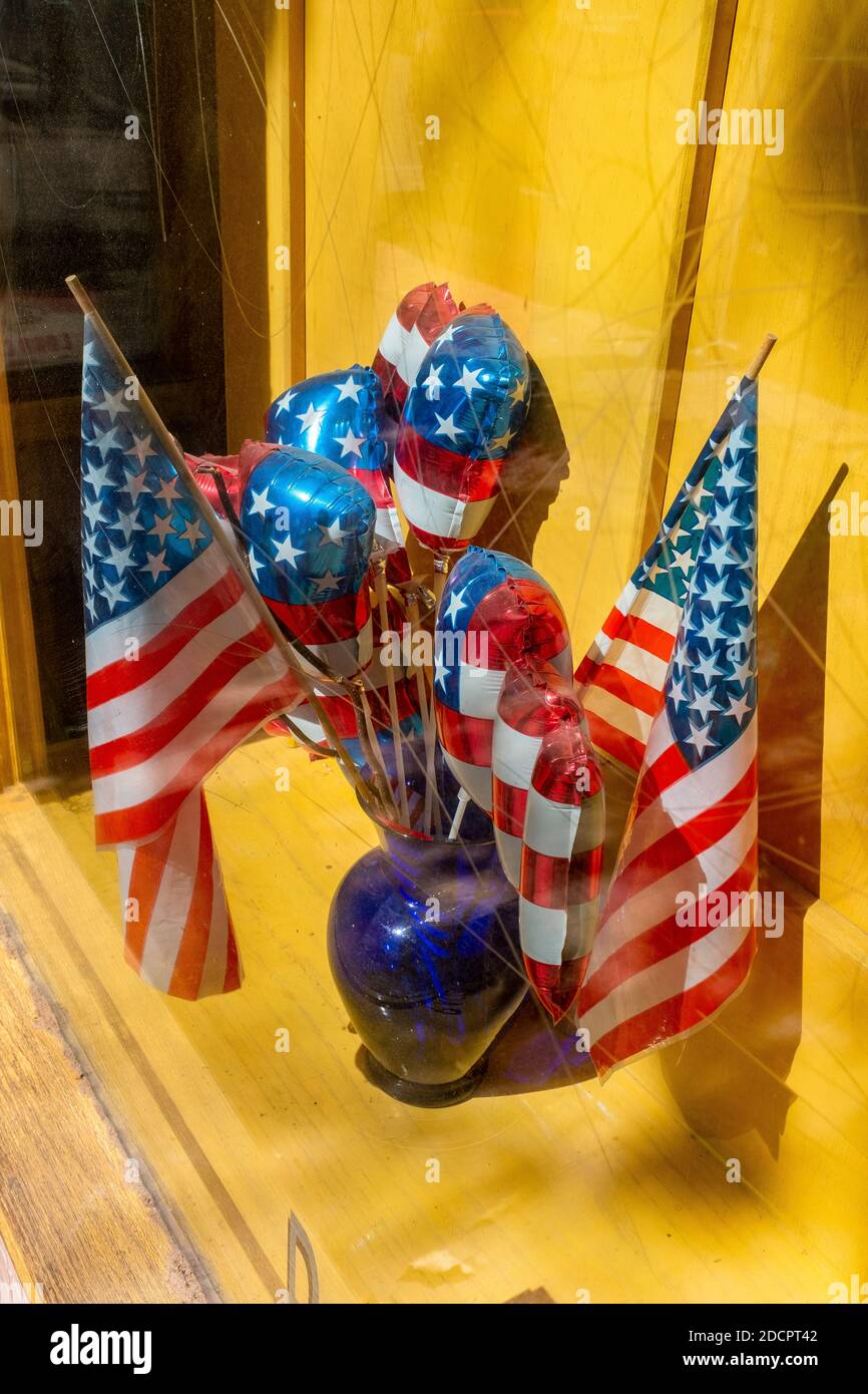 Ceremonial window display hi-res stock photography and images - Alamy