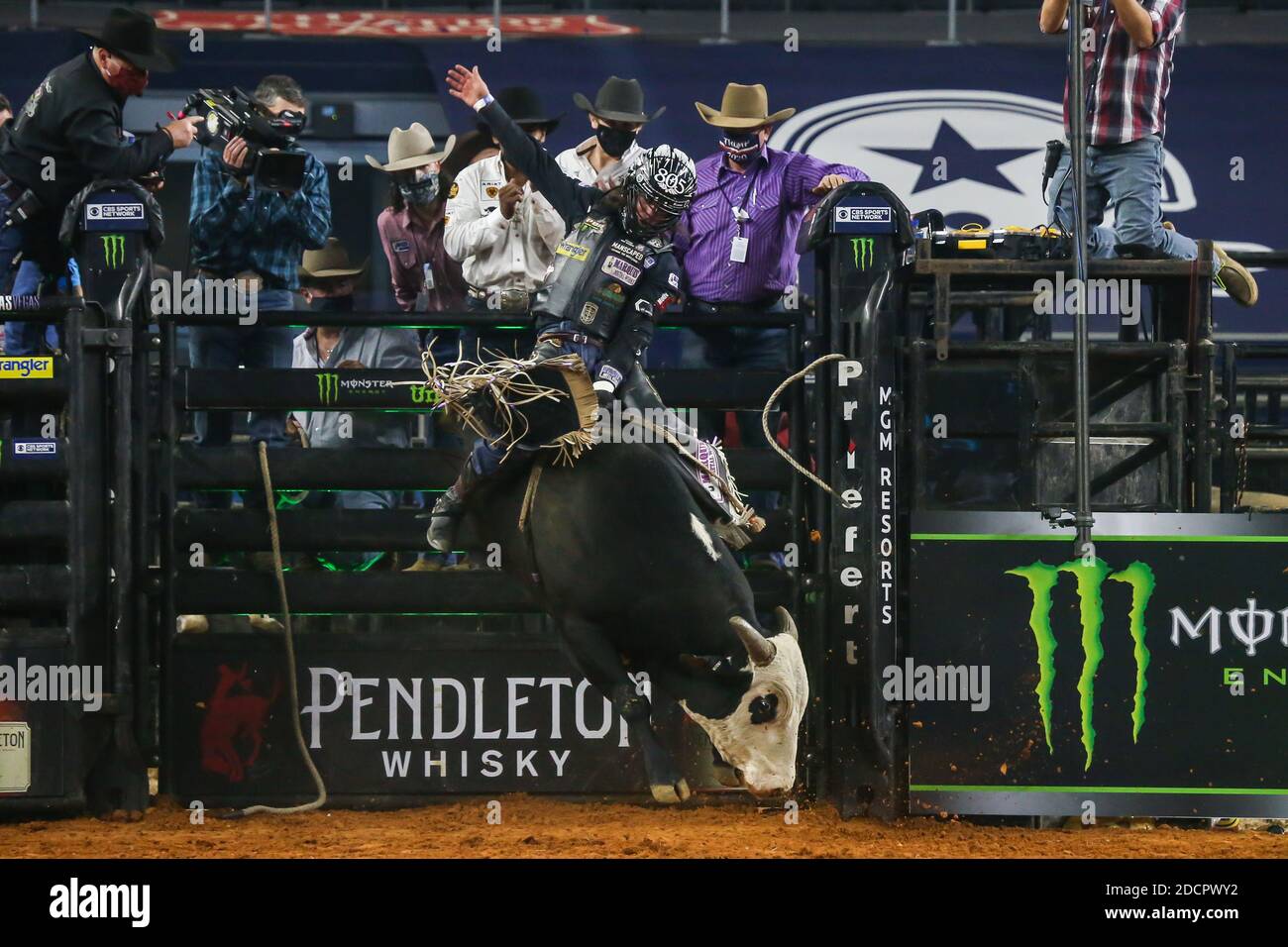 Arlington, Texas, USA. 14th Nov, 2020. Professional Bull Riders in ...
