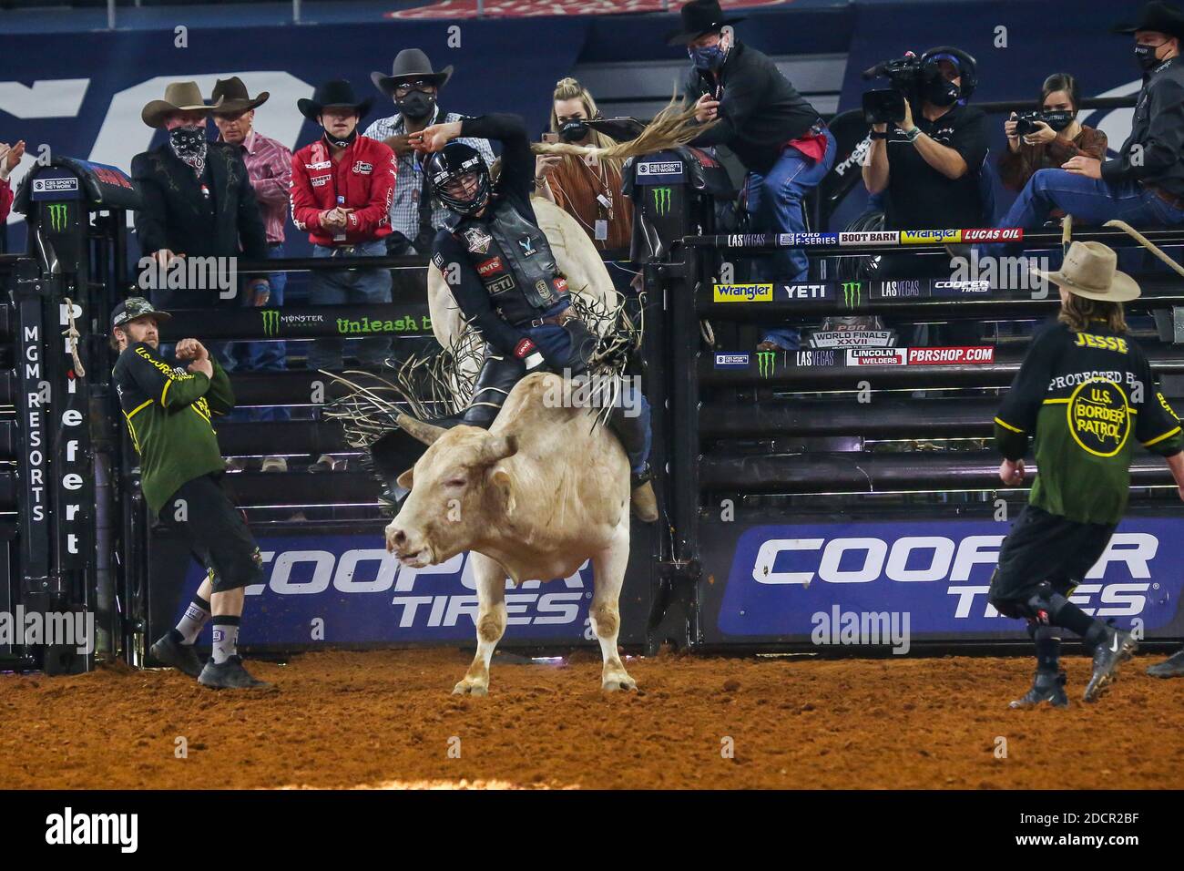 Arlington, Texas, USA. 13th Nov, 2020. Professional Bull Riders in ...