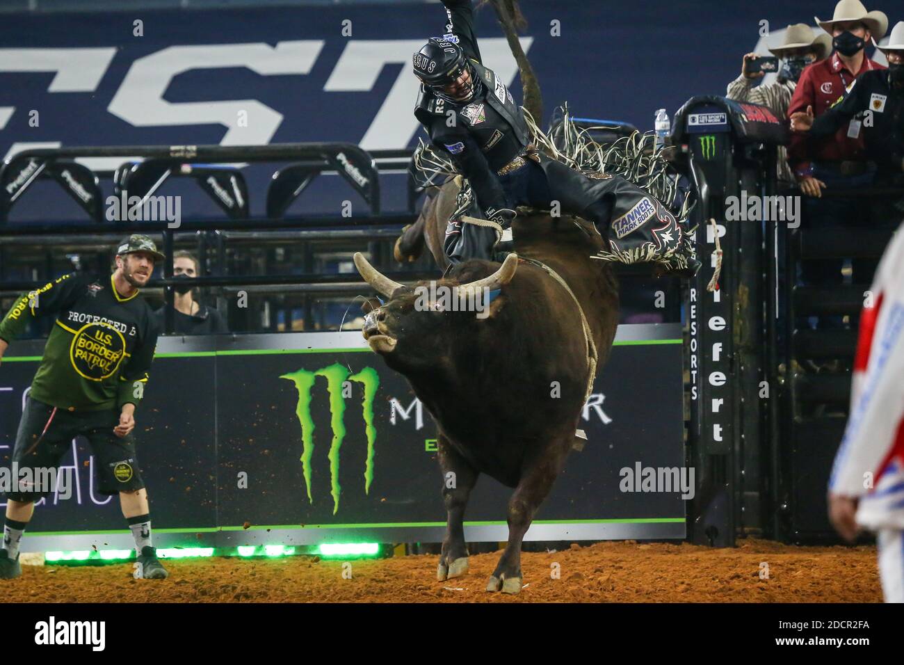 November 13, 2020, Arlington, Texas, U.S: Professional Bull Riders in ...