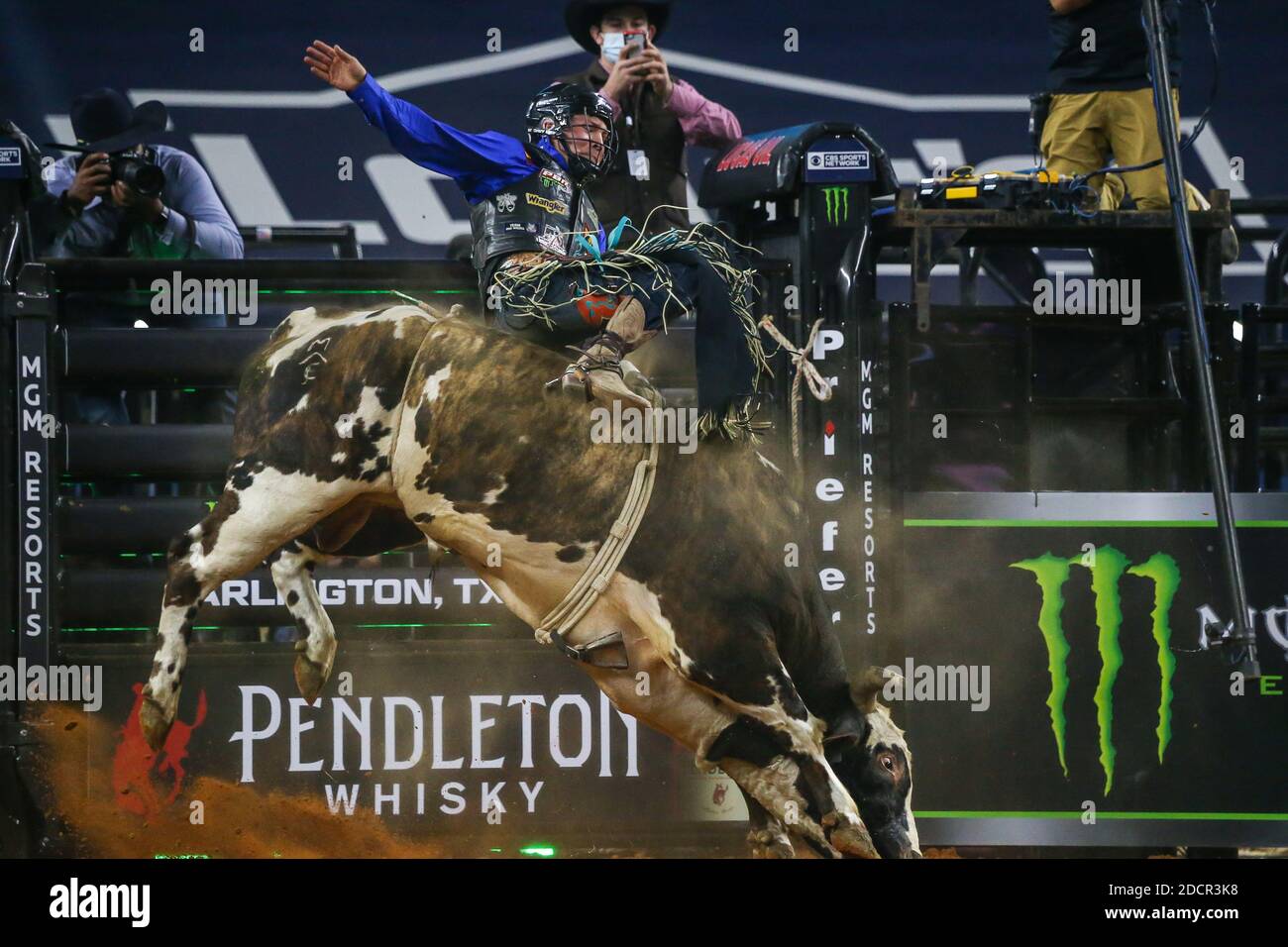 Arlington, Texas, USA. 12th Nov, 2020. Professional Bull Riders in ...