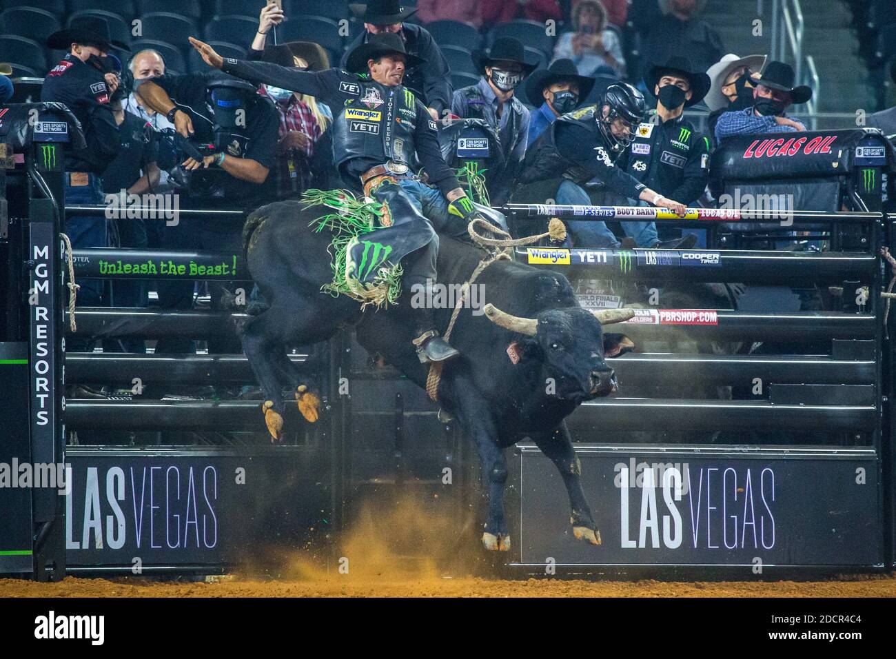 Arlington, Texas, USA. 12th Nov, 2020. Professional Bull Riders in ...