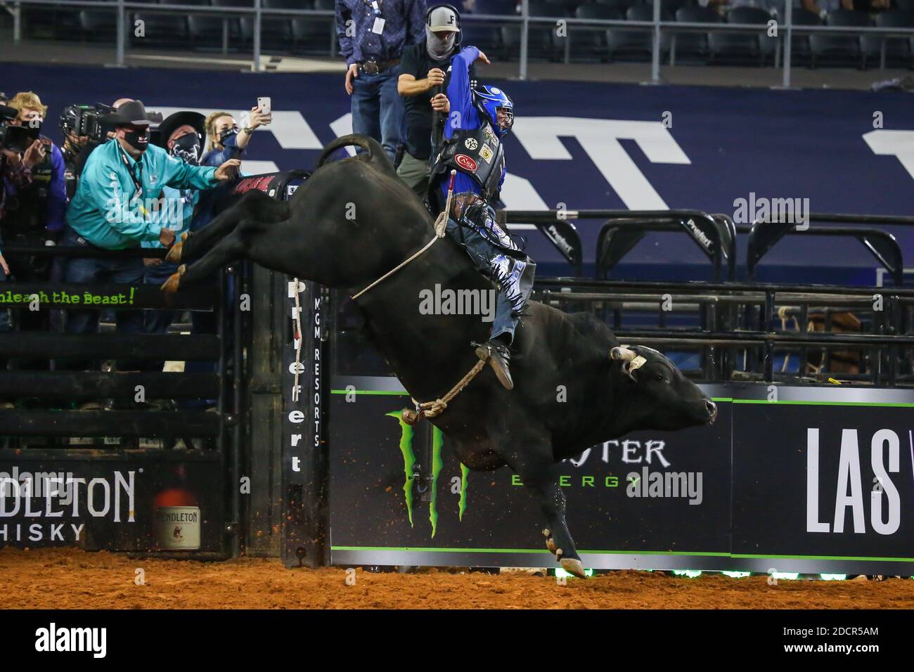 Arlington, Texas, USA. 15th Nov, 2020. Professional Bull Riders in ...
