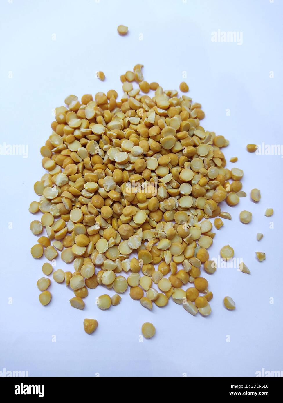 CHANA DAL OR SPLIT CHICKPEAS Stock Photo - Alamy