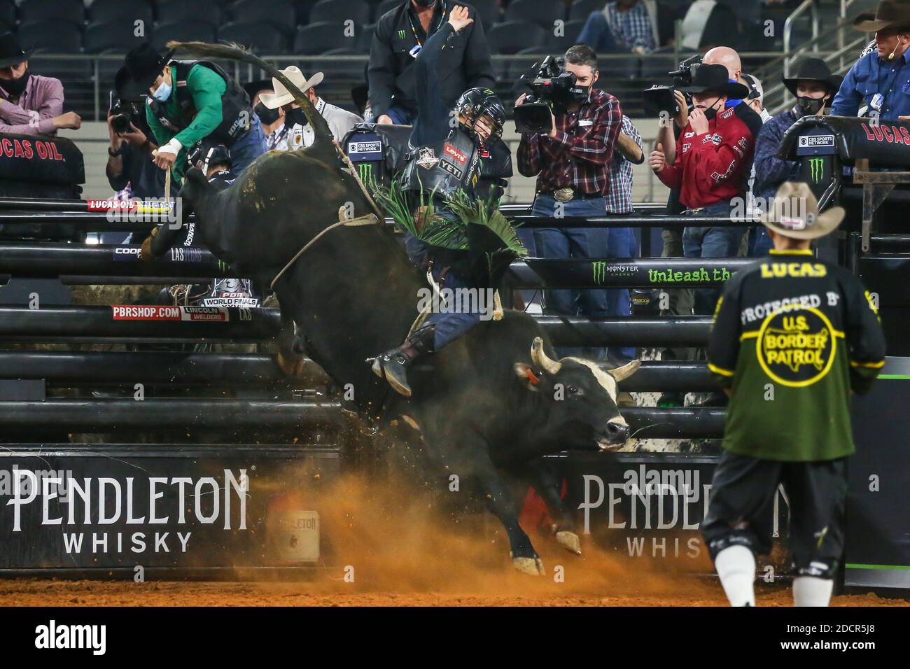 Arlington, Texas, USA. 15th Nov, 2020. Professional Bull Riders in ...