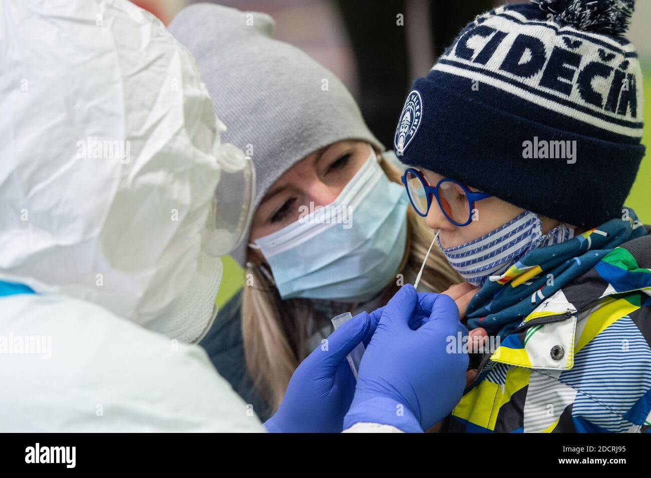 Mass testing of children for COVID-19 disease in the Zandov ...