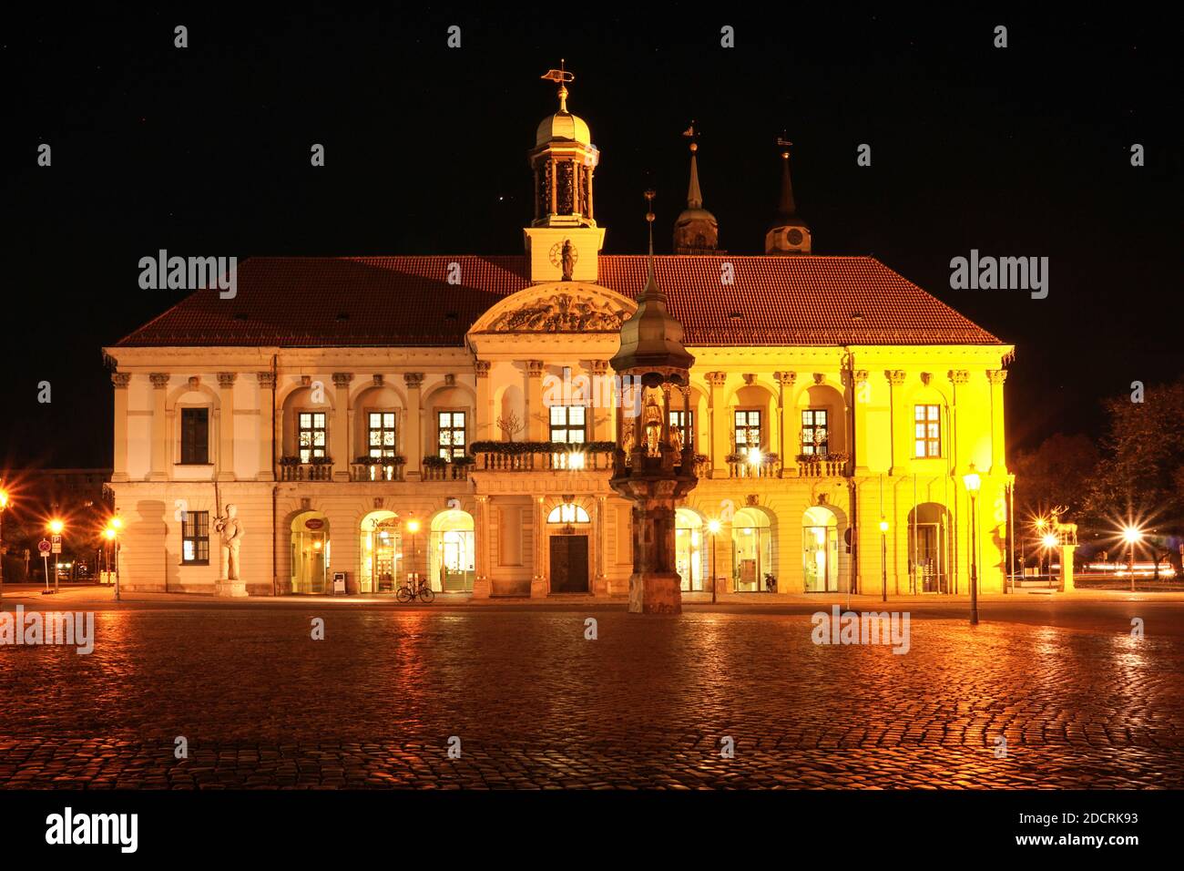 Magdeburg cathedral in the old town hi-res stock photography and images ...
