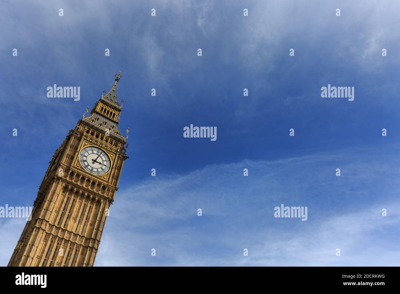 Big Ben, the Elizabeth tower bell tower with iconic clock, Houses of ...