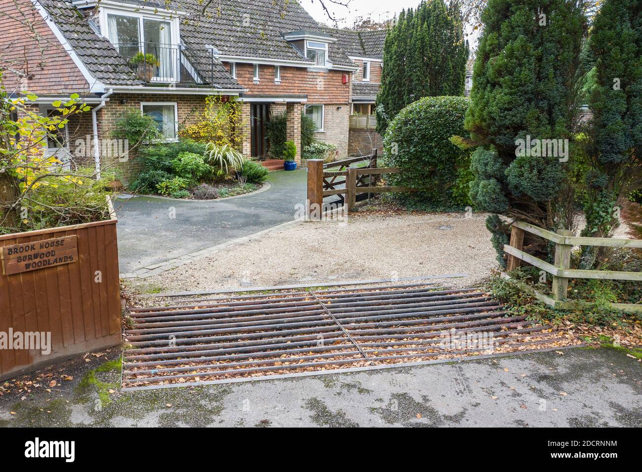 Cattle grid in new forest hi-res stock photography and images - Alamy