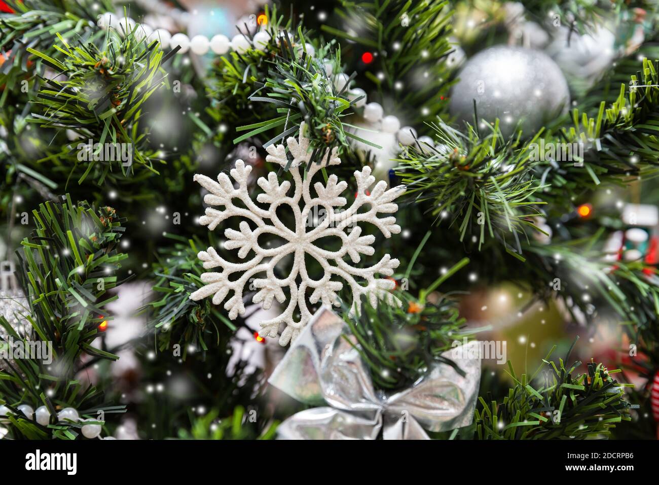 Christmas tree decorated snowflake hi-res stock photography and images ...