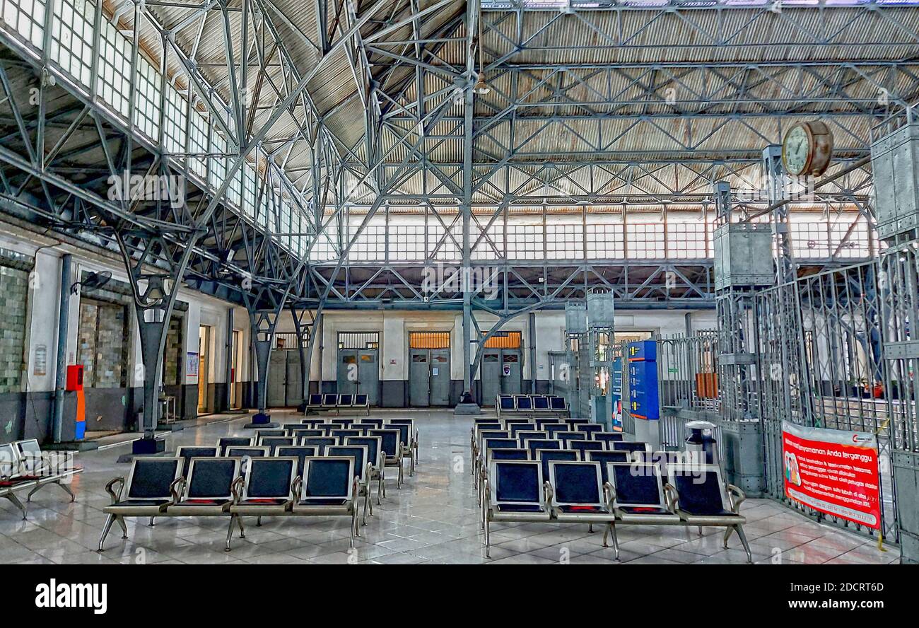 Stasiun Tanjung Priok, Railway Station, Heritage Building in Jakarta ...