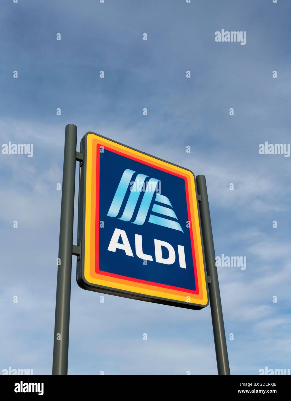 Aldi logo uk hi-res stock photography and images - Alamy