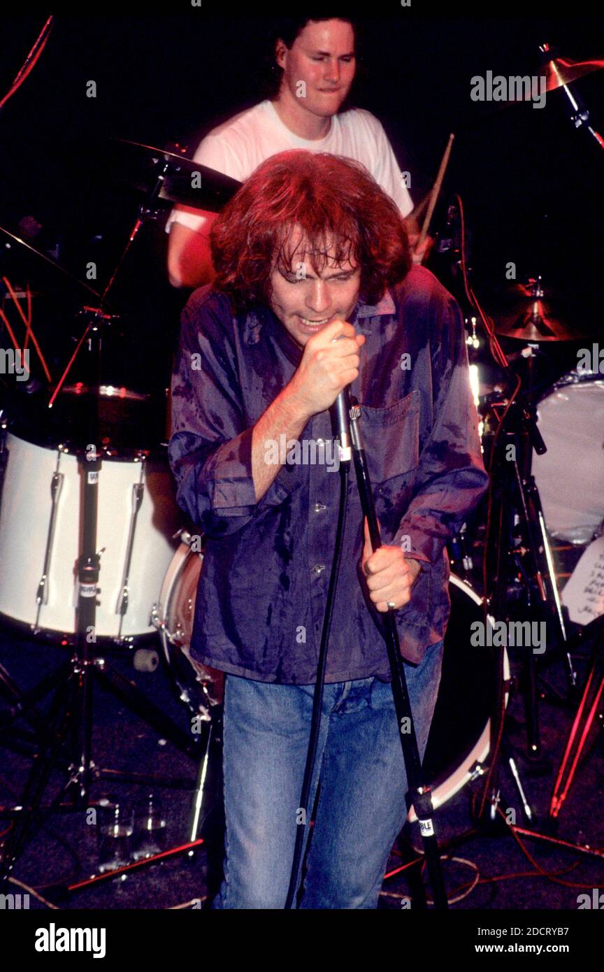 Gord Downie and Johnny Fay of The Tragically Hip live on Mean Fiddler ...