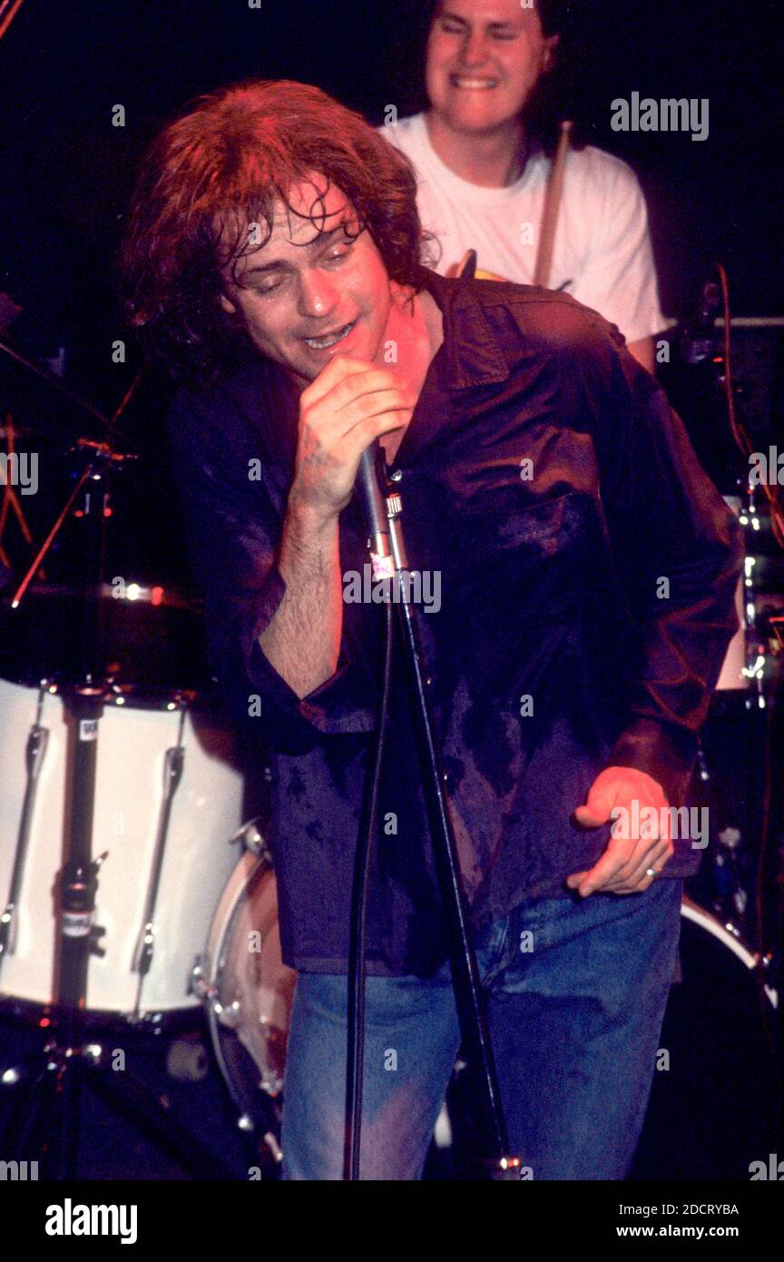 Gord Downie and Johnny Fay of The Tragically Hip live on Mean Fiddler ...