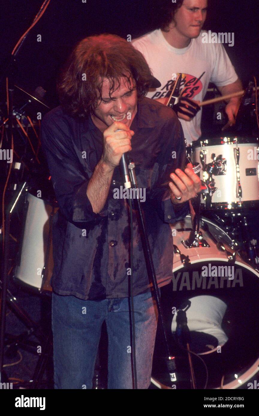 Gord Downie and Johnny Fay of The Tragically Hip live on Mean Fiddler ...