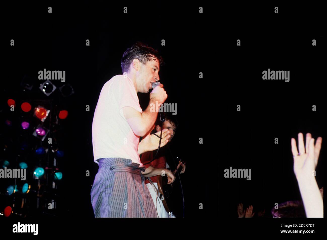 Simple minds 1982 hi-res stock photography and images - Alamy