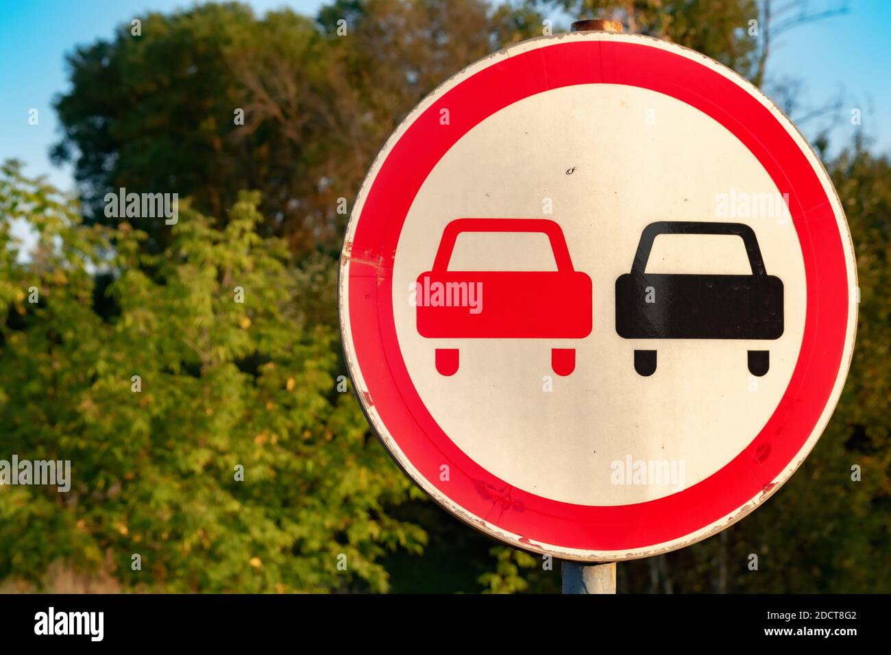 Overtaking prohibited road sign hi-res stock photography and images - Alamy