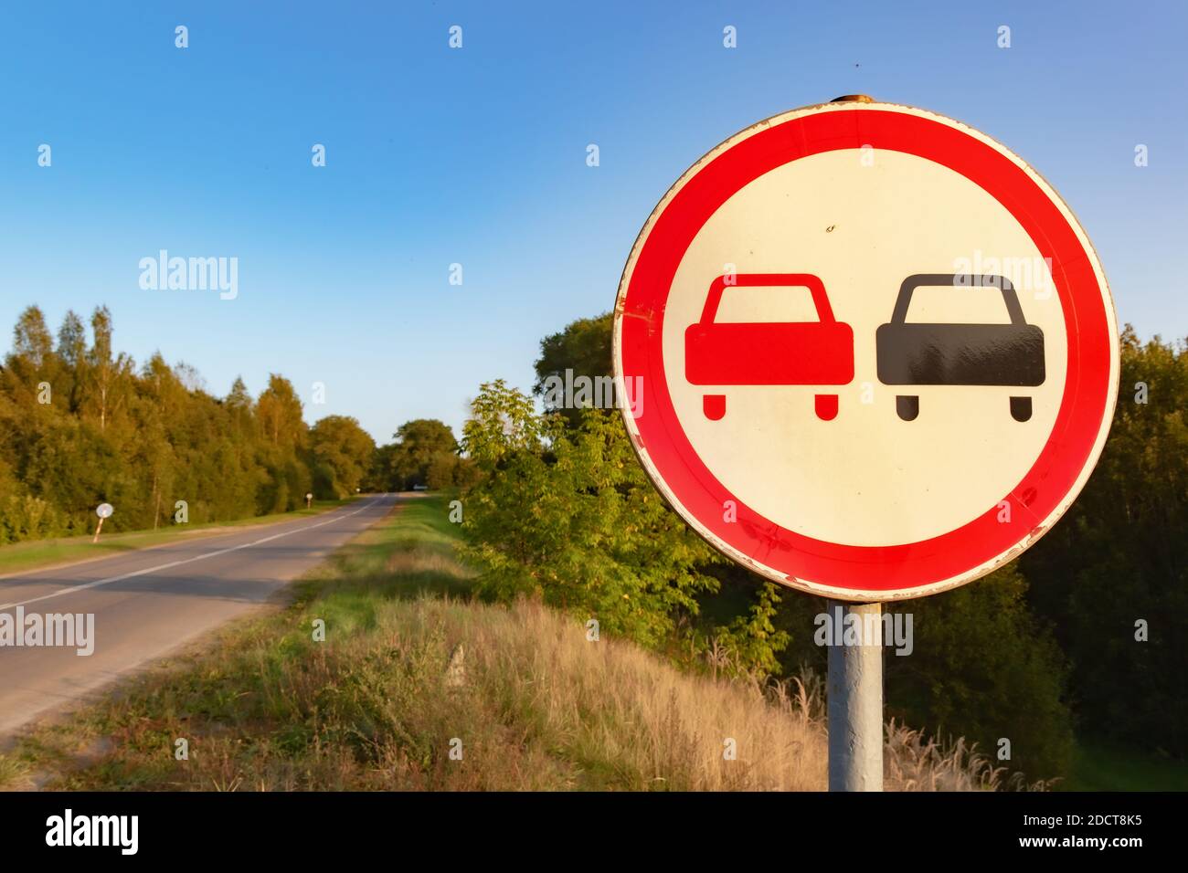 Overtaking prohibited road sign hi-res stock photography and images - Alamy